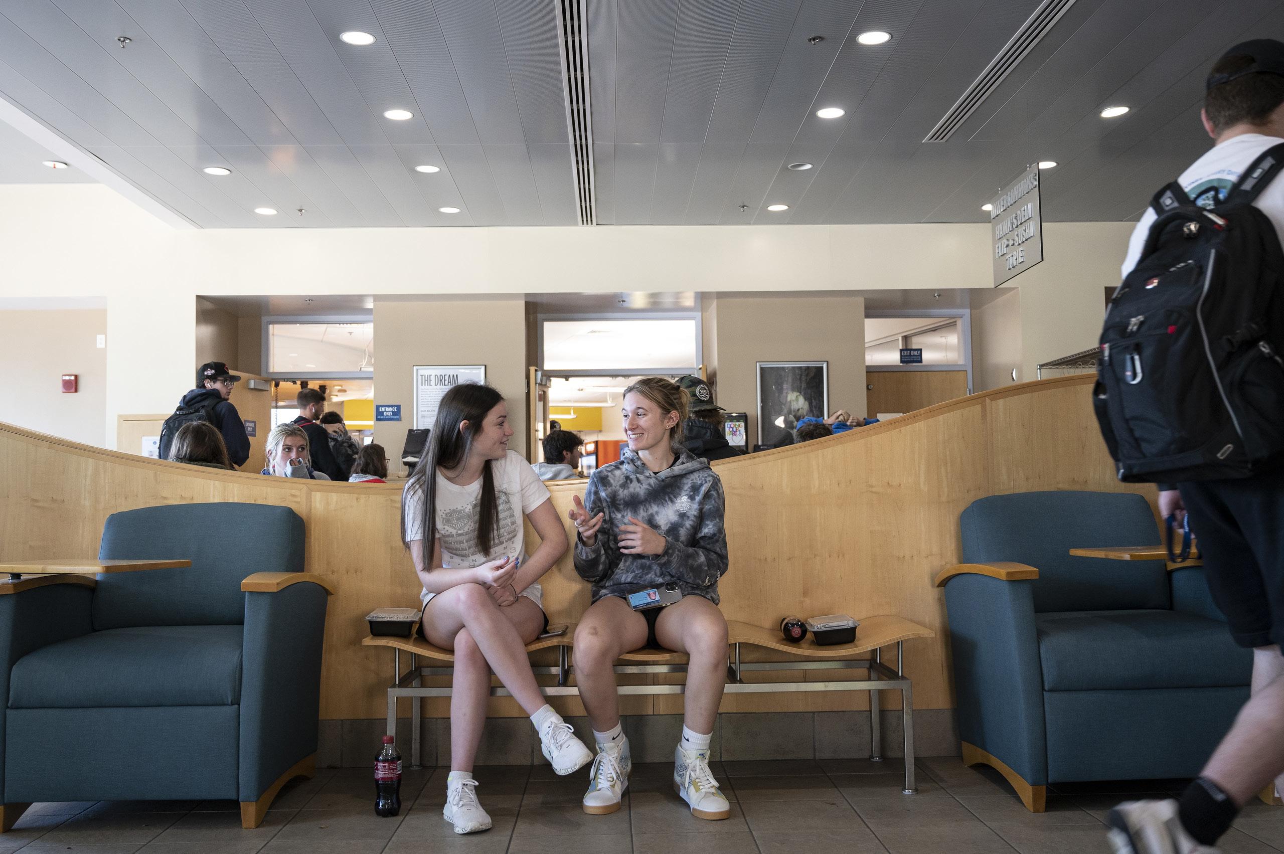 RWU Family Guide 2024 by rogerwilliamsuniv - Issuu