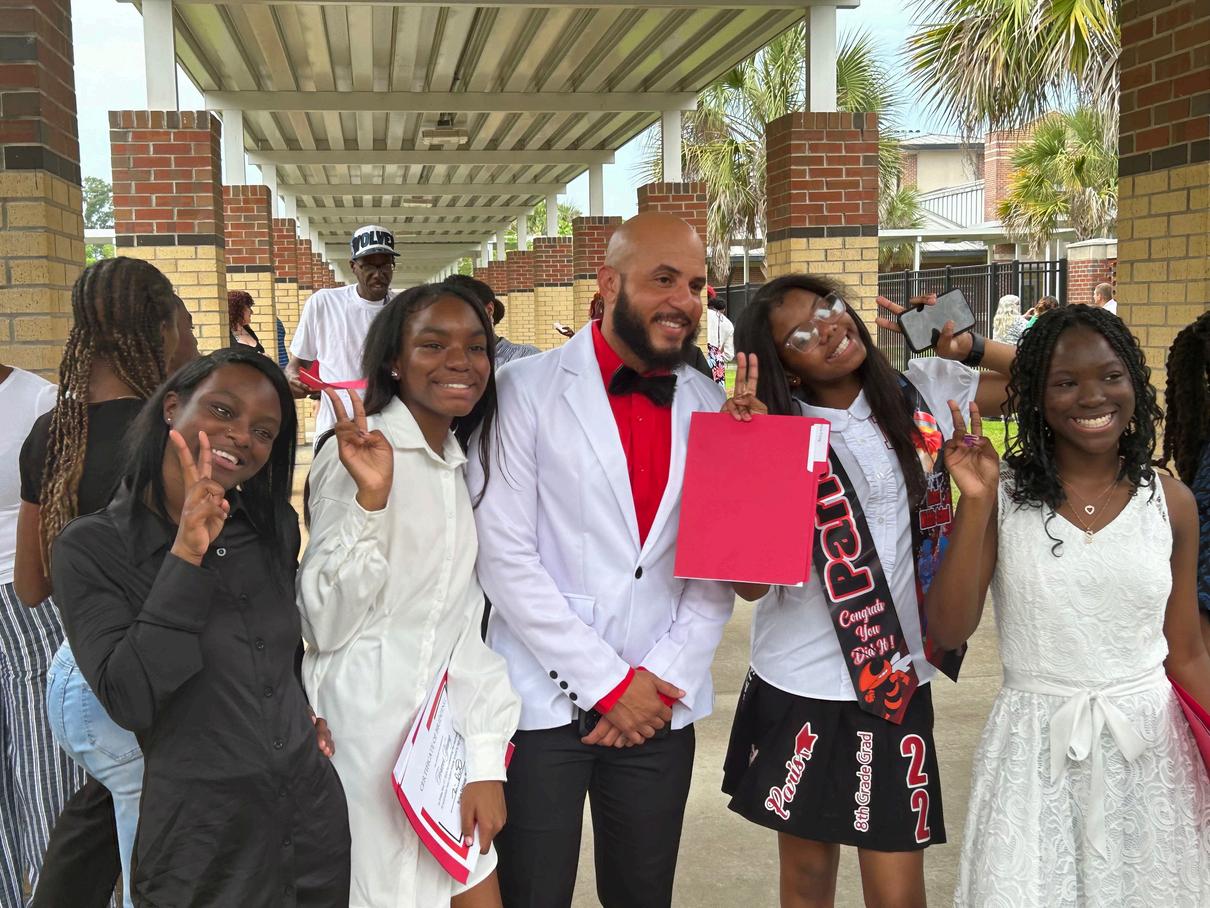 Buzzworthy News Vol. 5 by Hubert768 - Issuu