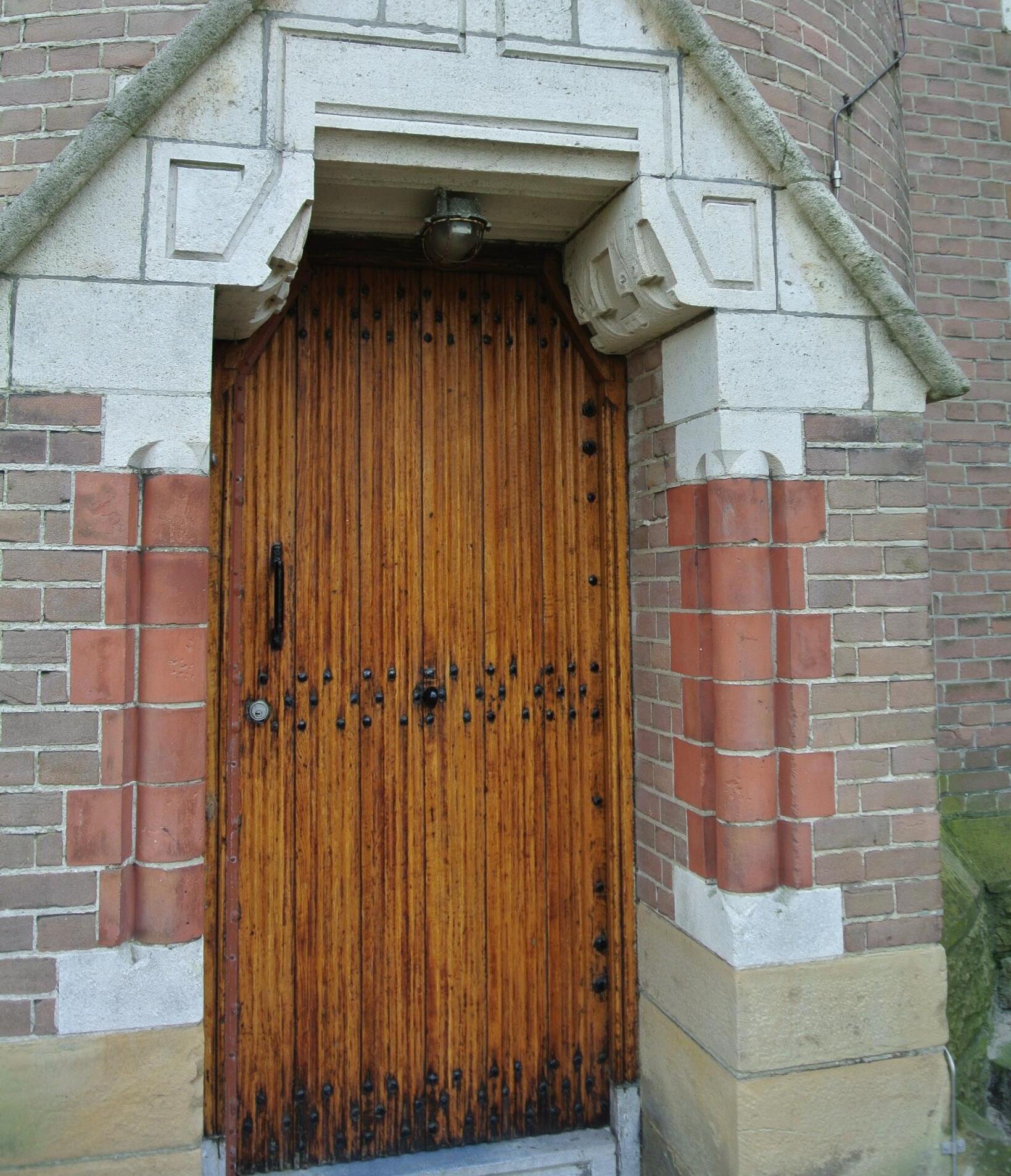 Onderzoeksrapport - Waarheidsvinding versus Geschiedvervalsing...inzake ...