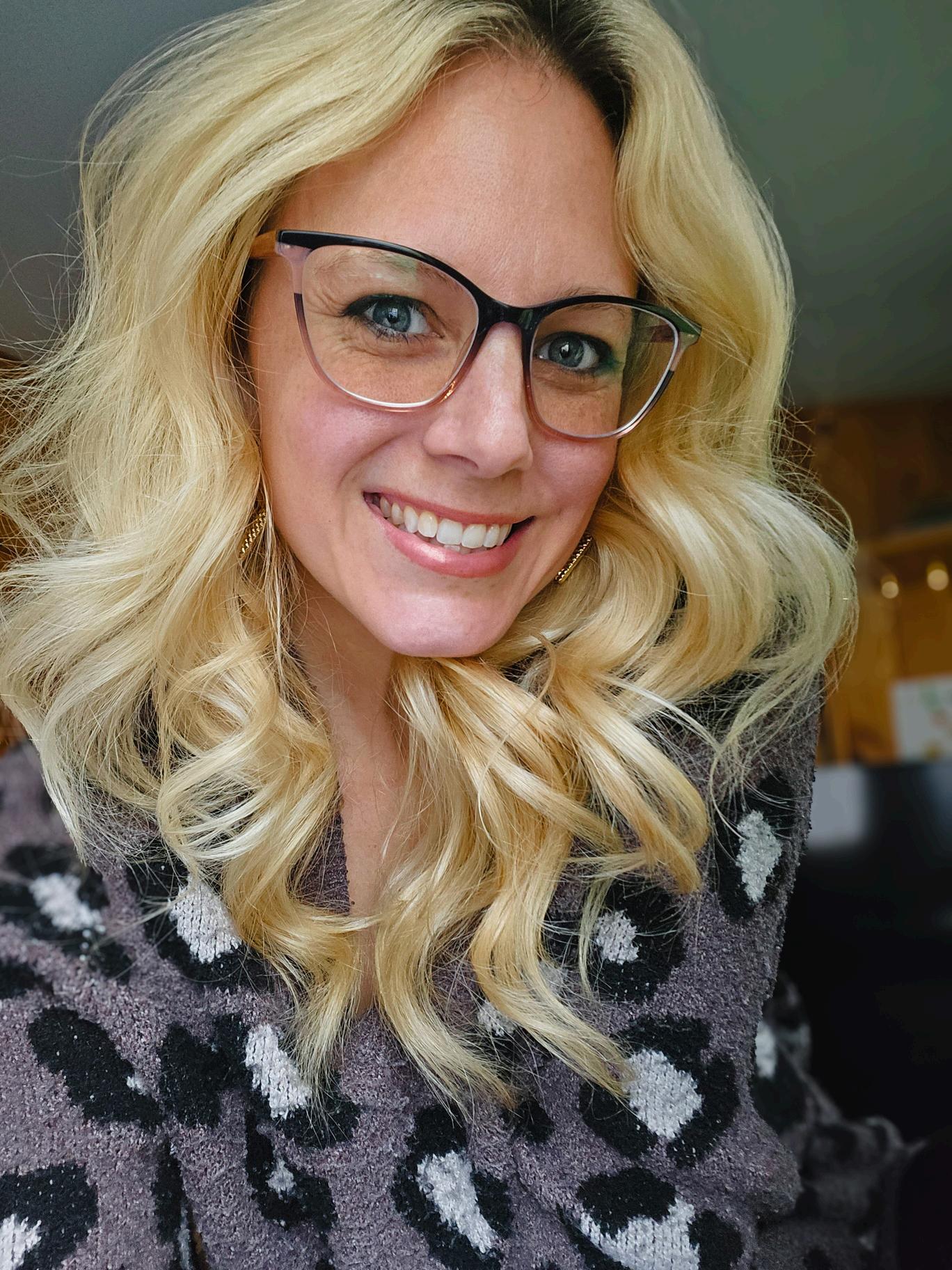 Intro to Simply Beeing by Wren Story - Issuu