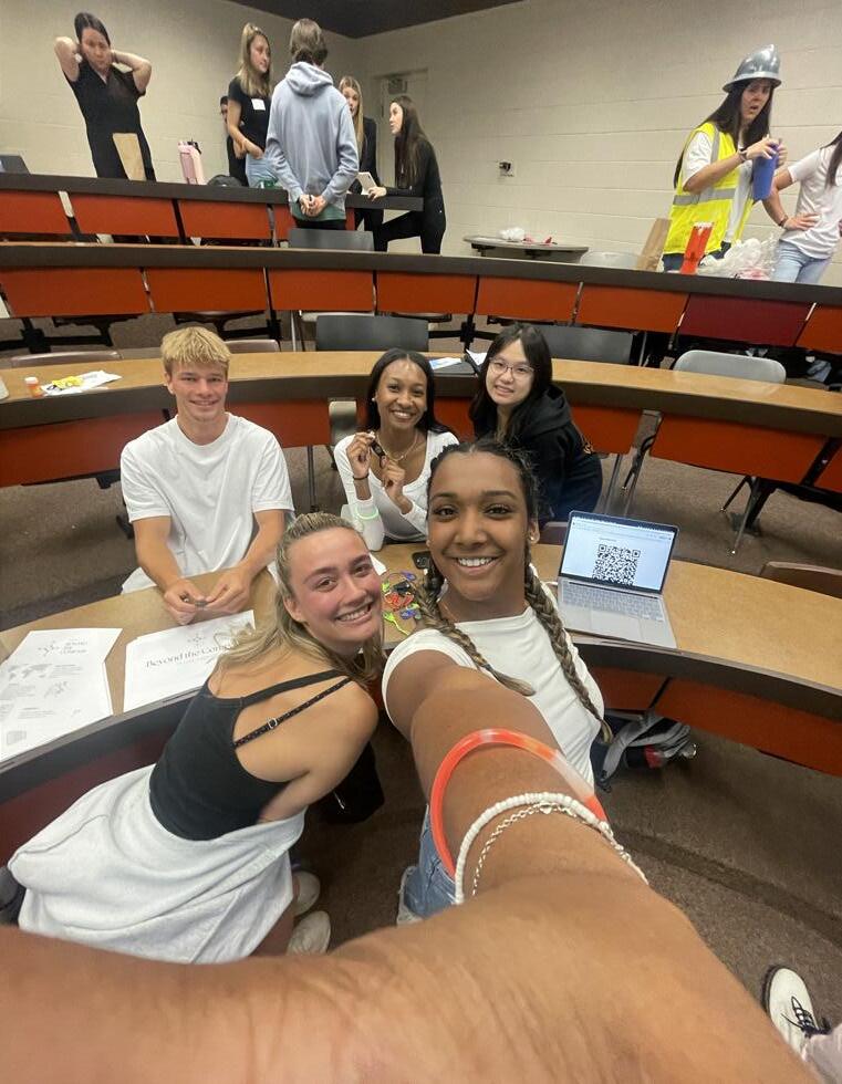 Transfer Brochure (2025-2026) by UNC Charlotte Undergraduate Admissions ...