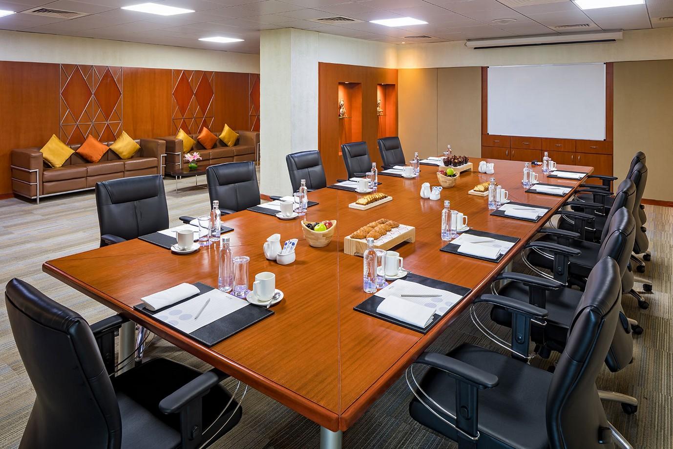 HYDERABAD INTERNATIONAL CONVENTION CENTRE CASE STUDY by Sonu jangid - Issuu