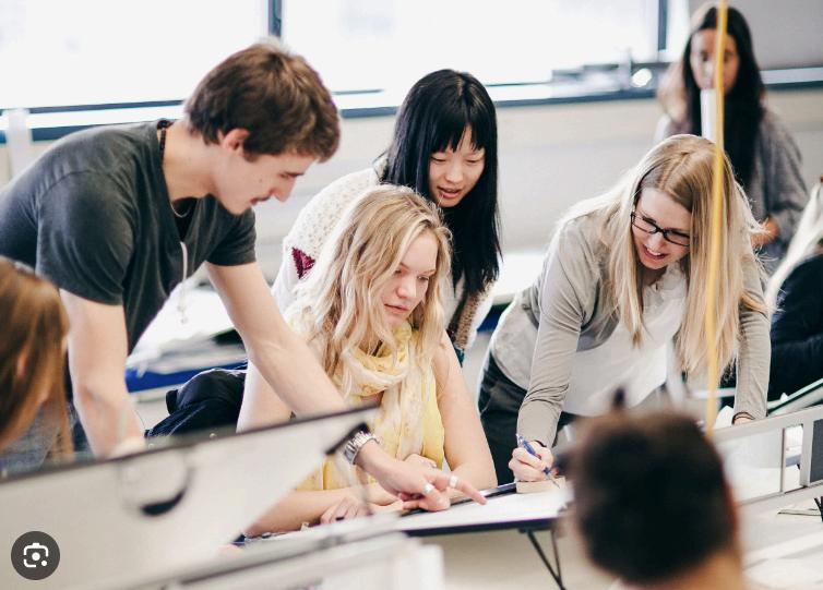 First Year Experience Guide to Your First Year by SheridanSA - Issuu