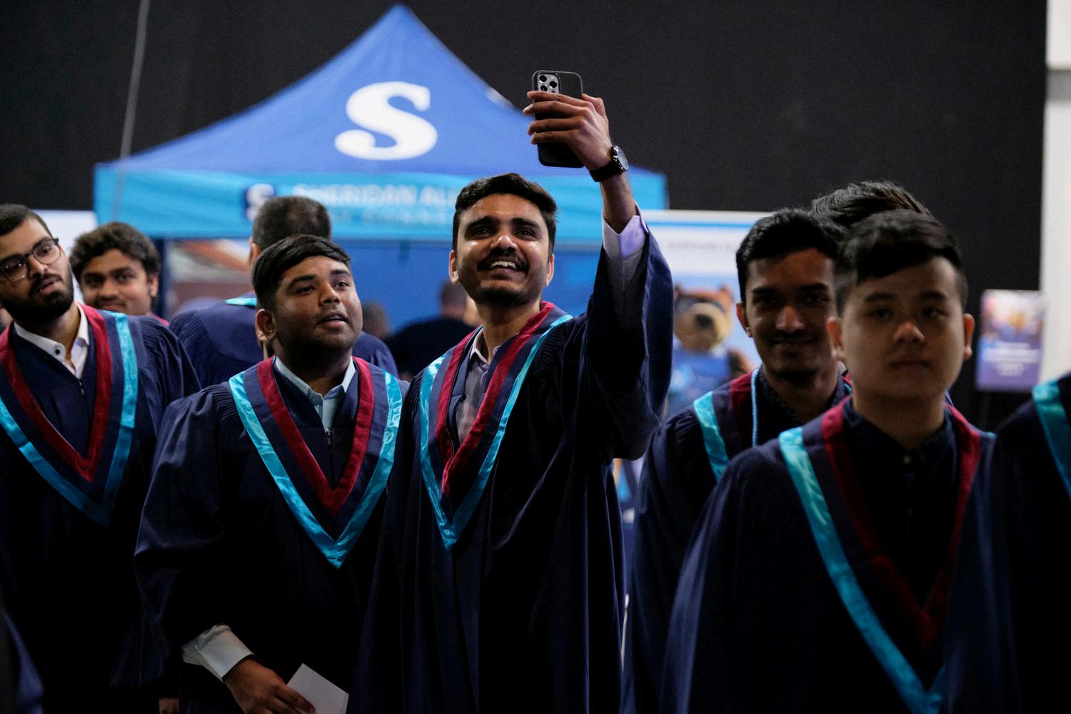 First Year Experience Guide to Your First Year by SheridanSA - Issuu