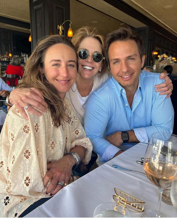 Altima Caviar by altimacaviar - Issuu