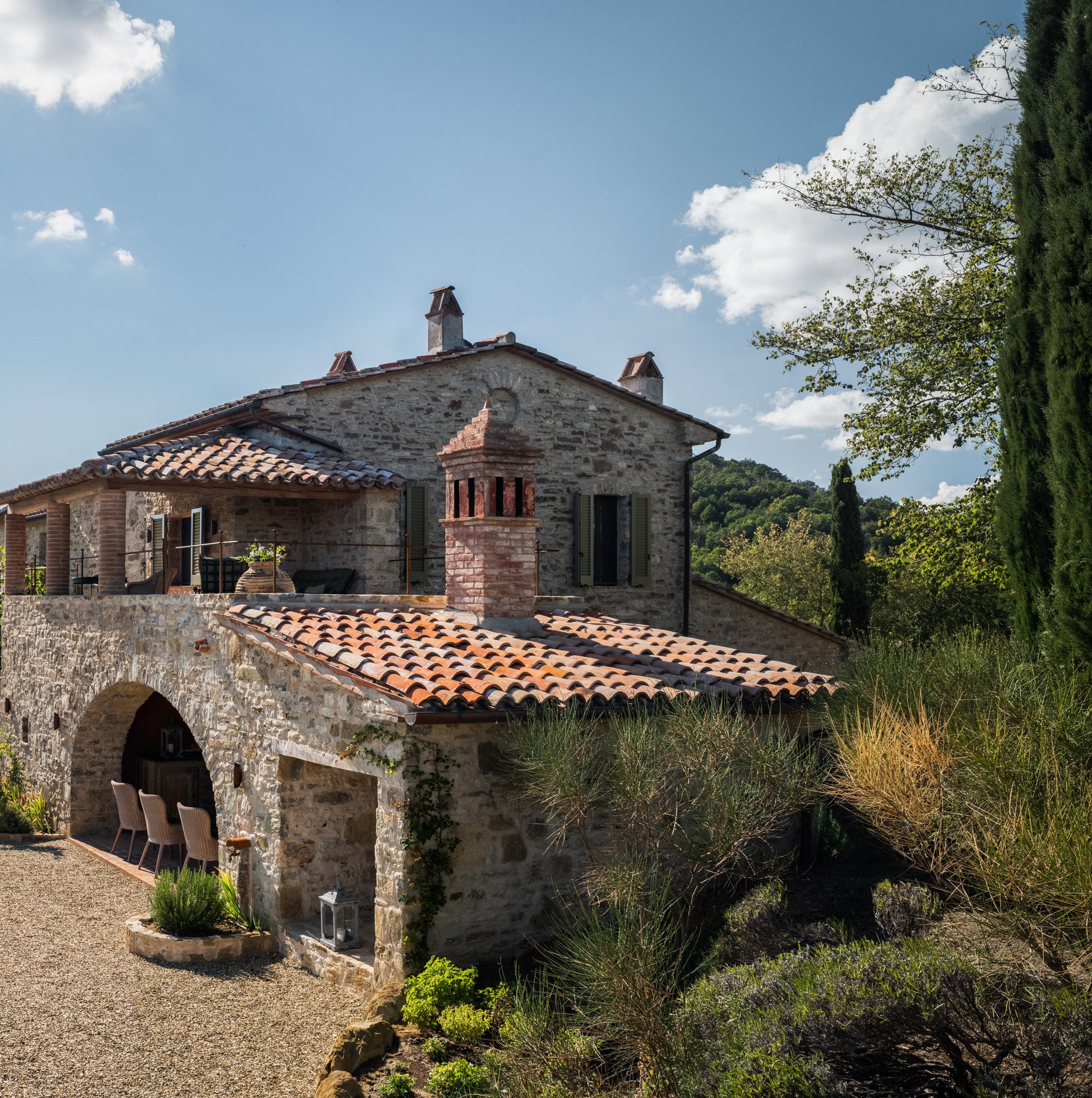 Cercoschene - Reschio Estate by Reschio Estate - Issuu