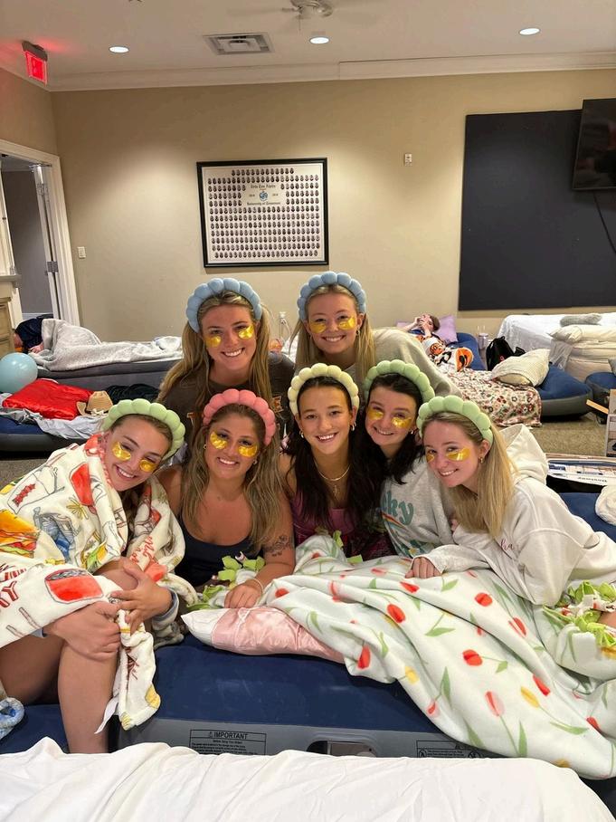 2025 Panhellenic Recruitment Lookbook by UTK Panhellenic - Issuu