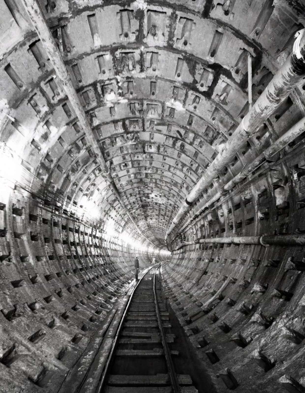 revista-smig-50-aniversario-drenaje-profundo-cdmx by SMIG - Issuu